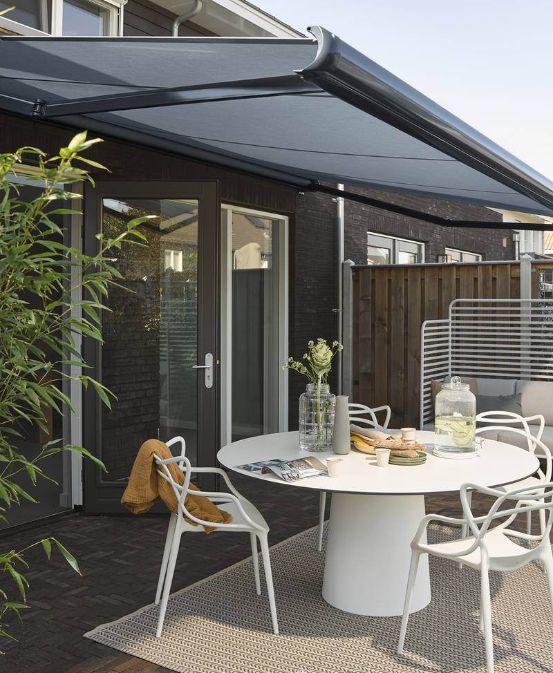 Terraszonwering - luxaflex.nl